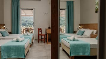 Estúdio, vista para o jardim | Cofre no quarto, quartos insonorizados, Wi-fi grátis