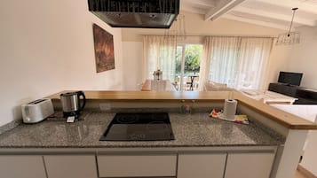 Apartamento, 2 quartos, fumadores, varanda | Interior
