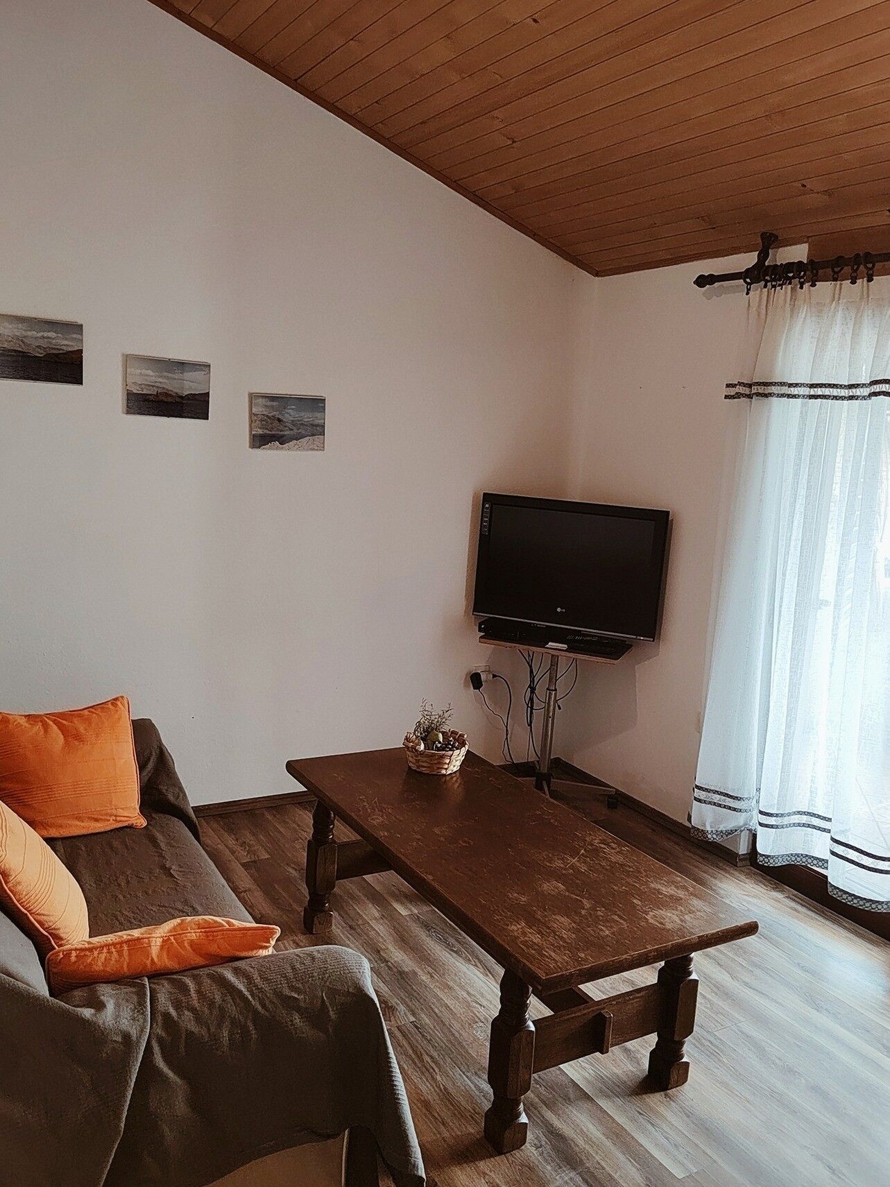 Appartamento Di Due Stanze Con Balcone E Vista Mare Mandre (Pago - Pag) (A-24574-a) - Mandre