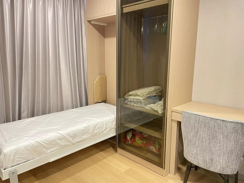 Comfy Condo Near Bts Asoke - Bangkok