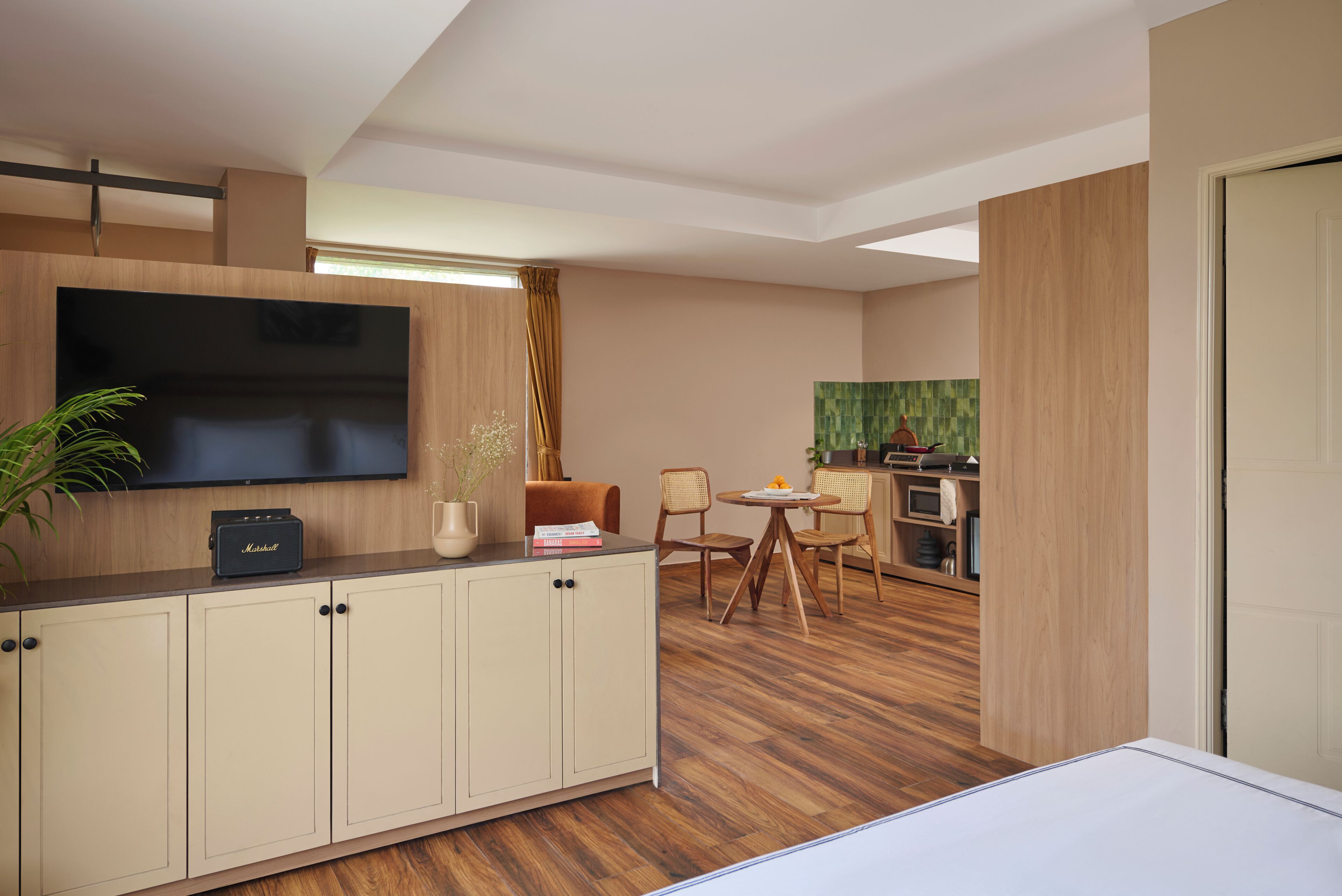 Estúdio superior | Roupas de cama premium, frigobar, cofres nos quartos, escrivaninha