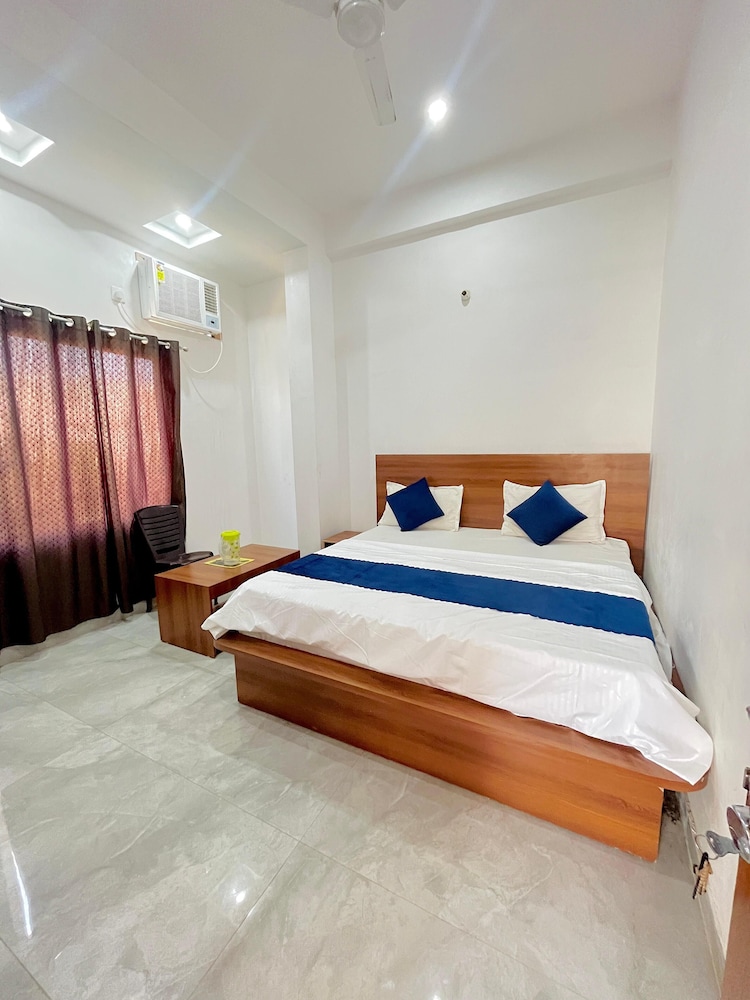 Hotel Govind Priya Dham Near Prem Mandir - Vrindavan
