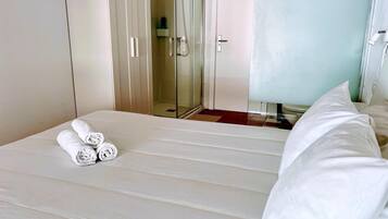 Quarto Duplo Standard, vista para a praia | Wi-fi grátis