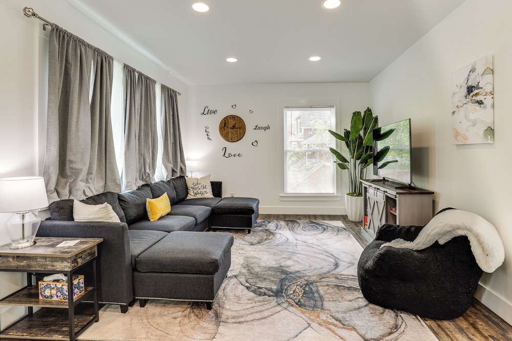 Walk To Downtown & Seneca Lake: Updated Retreat! - Geneva, NY