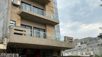 Fachada da propriedade