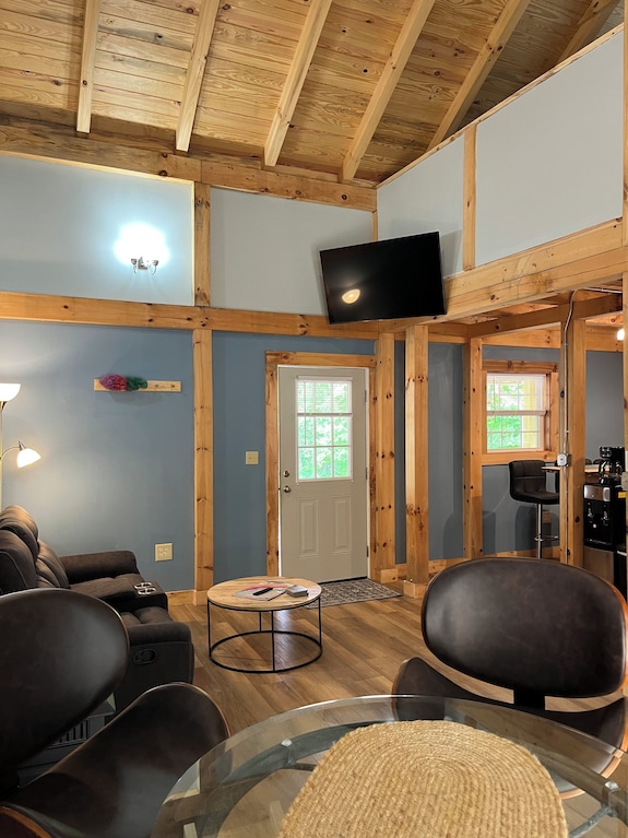 Clinch Mountain Reserve Cabins #2 & #3. 2-cabin Getaway Near Rogersville, Tn. - Tennessee
