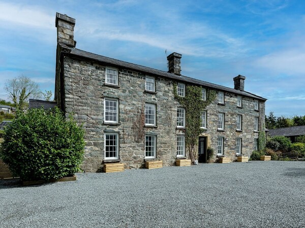 Snowdonia Manor - Dolgellau