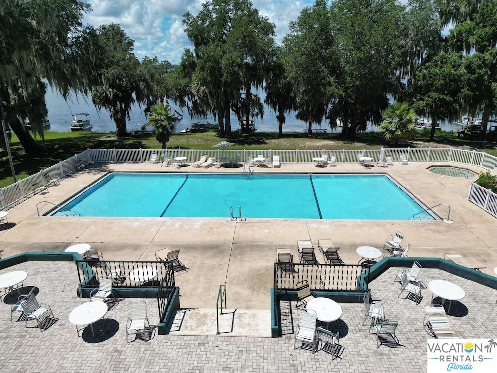 Charming RV in Tranquil Salt Springs Florida - Salt Springs | Vrbo