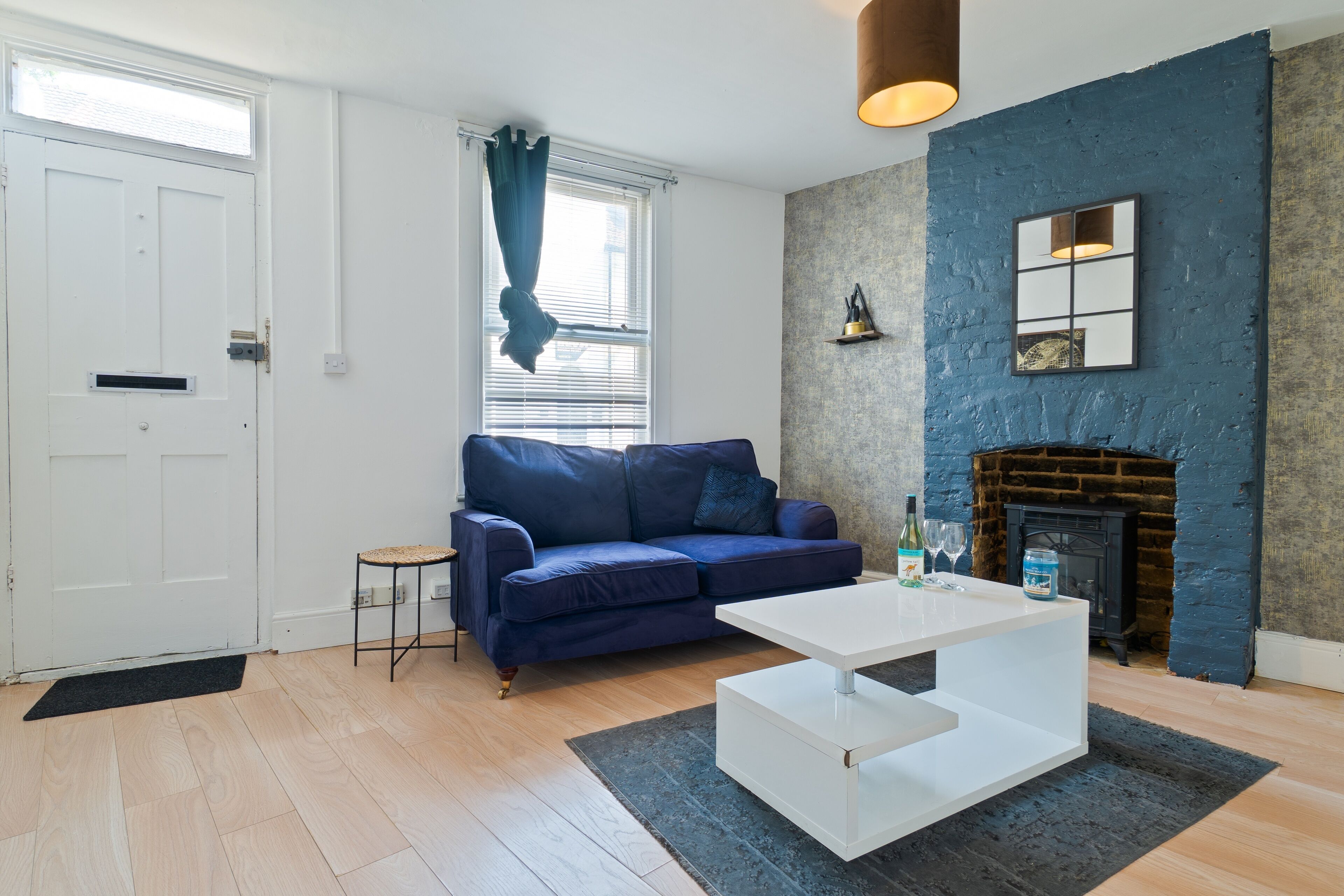 Cosy City Centre House For Work And Comfort - Chatham, Kent
