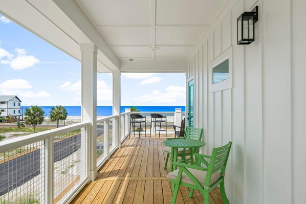 Casa, vista para a praia | Sacada