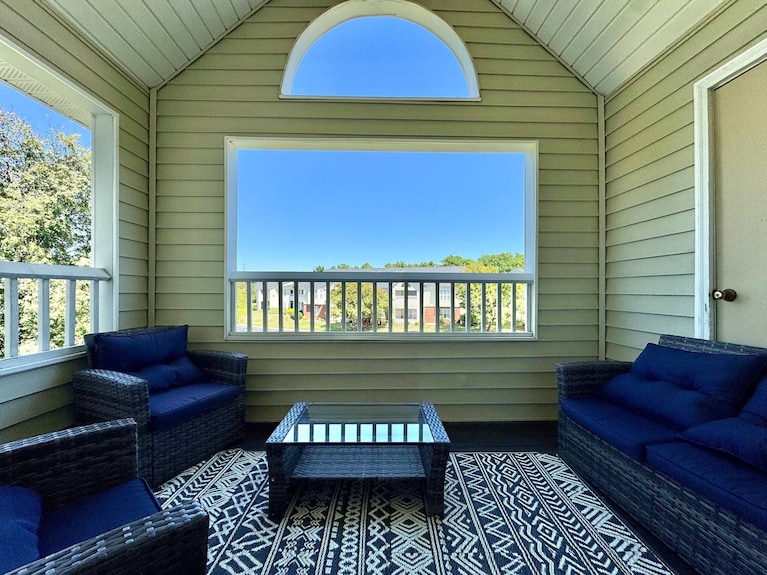 Charming 2-bedroom Condo In Greenville Near Ecu And Ecu Health - Greenville, NC