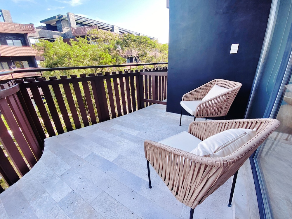 1-BD Rooftop Pool Ocean View Close to Beach - Tulum | Stayz