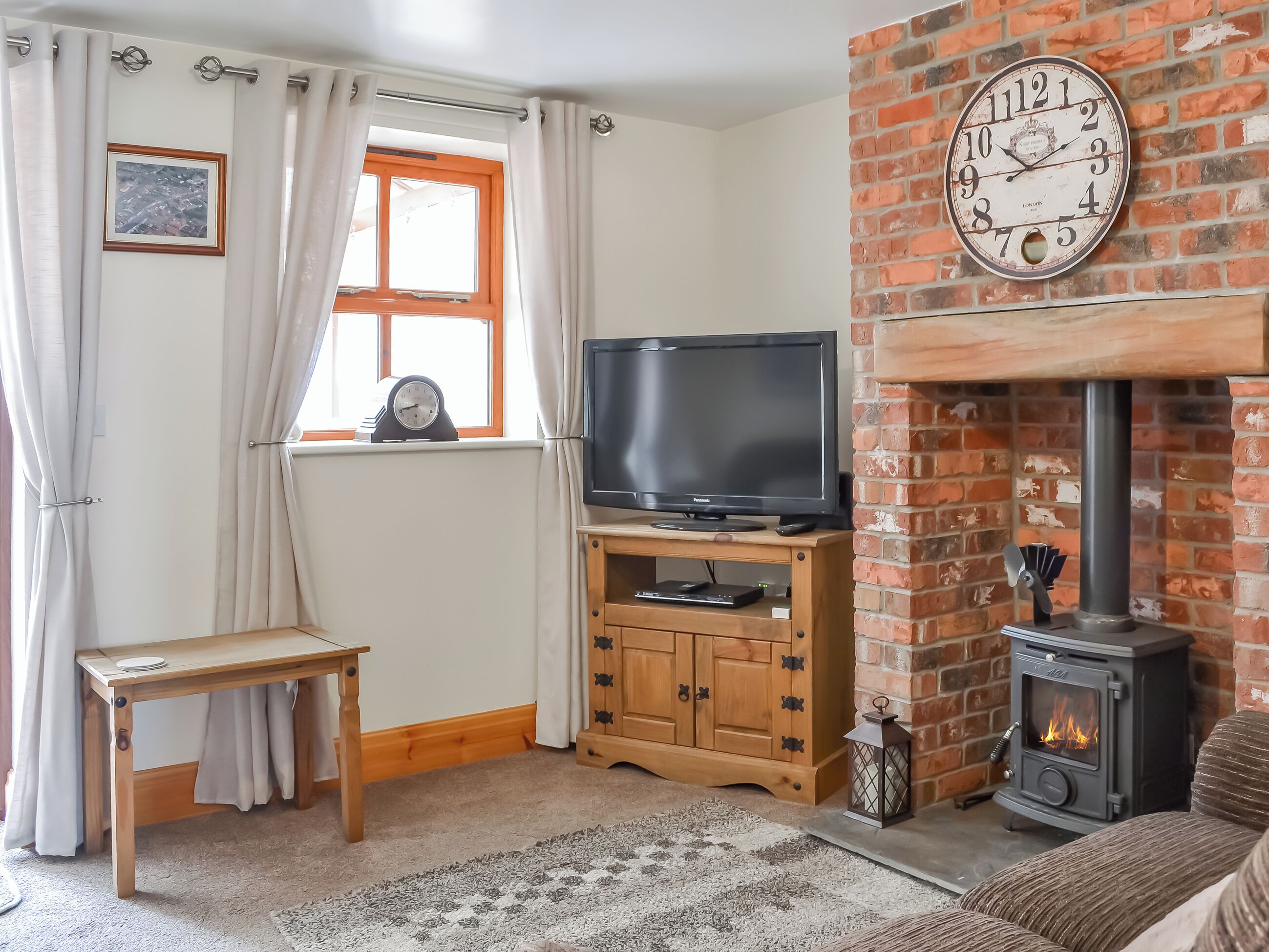 2 Bedroom Accommodation In Flamborough - Flamborough