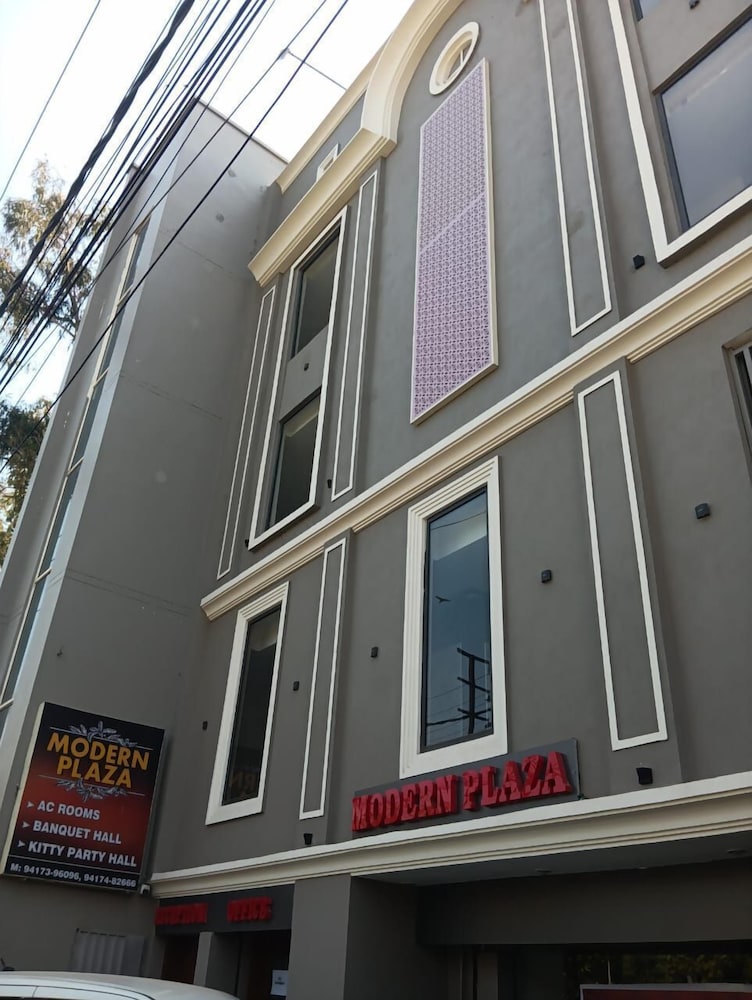 Hotel Modern Plaza - Ludhiana
