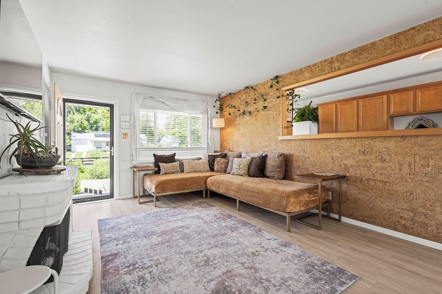 Petals 4 Pollinators | Peaceful Stay In Denver - Denver, CO