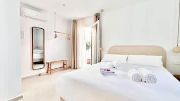 Quarto casal luxo, piscina particular | Roupas de cama antialérgicas, quartos à prova de som