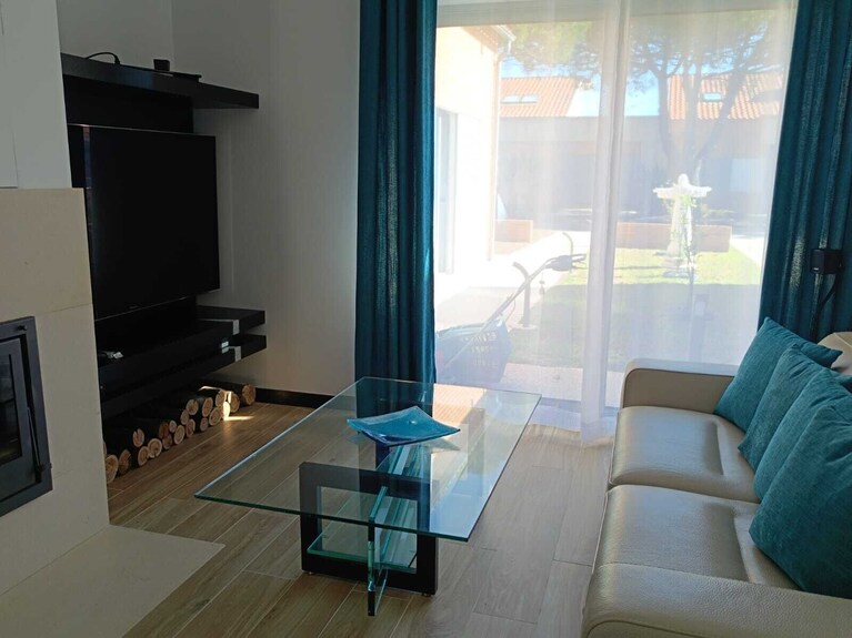 Villa Avec Piscine Privée & Rooftop, Salle De Jeux - Aveiro