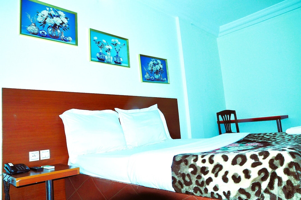 Noblesse Hotel - Yaounde