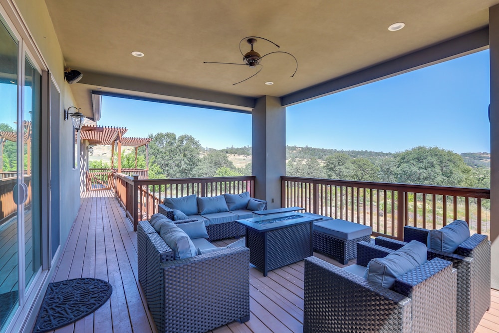 On-site Vineyard: Gem On 10 Acres In Pilot Hill! - El Dorado Hills, CA