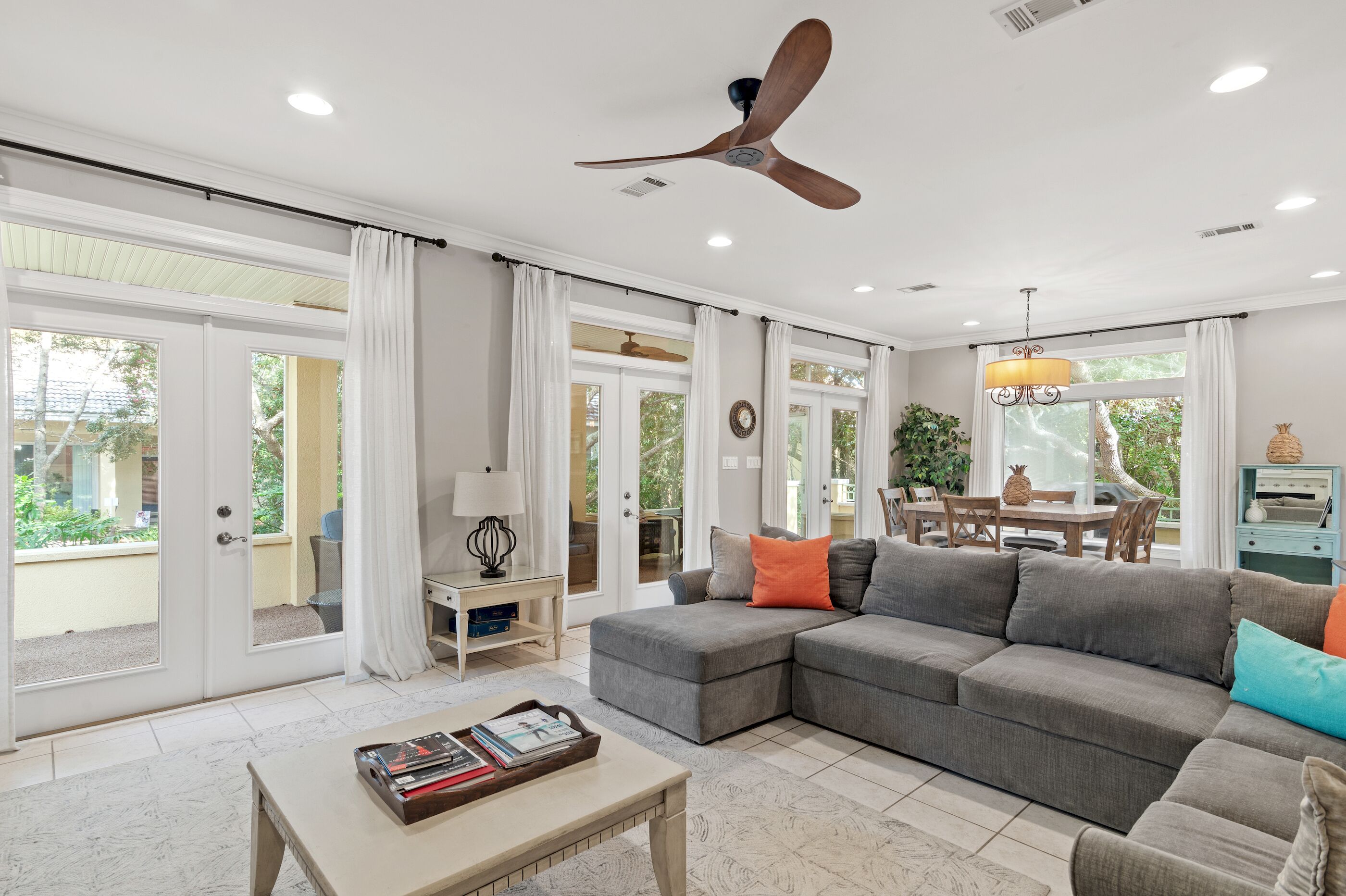 Pet Friendly-walk 2 Beach-destiny West~remodeled!~4br Yellowbird - Destin, FL