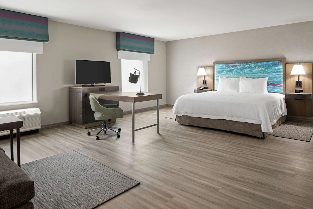 2 Units With Free Breakfast And Parking! Indoor Pool! Close To North Park! - Sewickley, PA