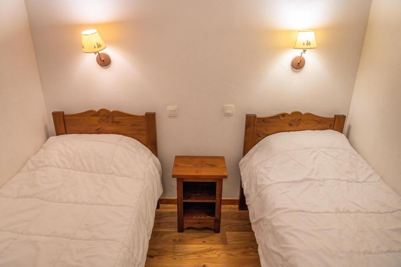 Op 40m Van De Ski Piste, 1e Verdieping, Zwembad, Sauna, Balkon, Televisie, Ski-kluis, 35m² - Les Orres