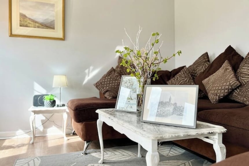 Luxurious Ensuite Flat With Free Parking - Paisley