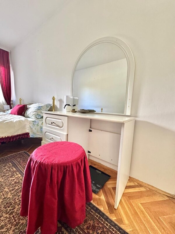 Two Bedroom Apt Near Slovenska Beach - Budva