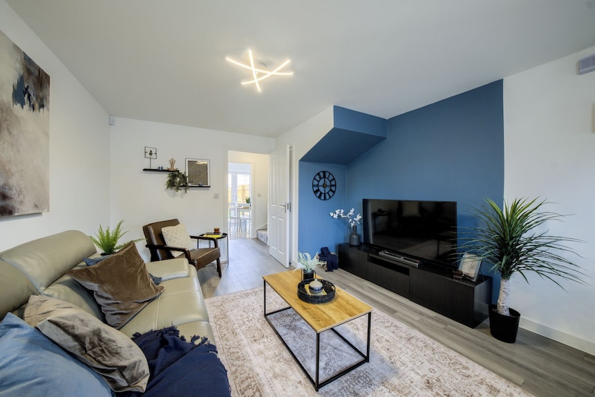 Spacious 3-bedroom House | Wi-fi | Serviced Stays - Woburn Safari Park