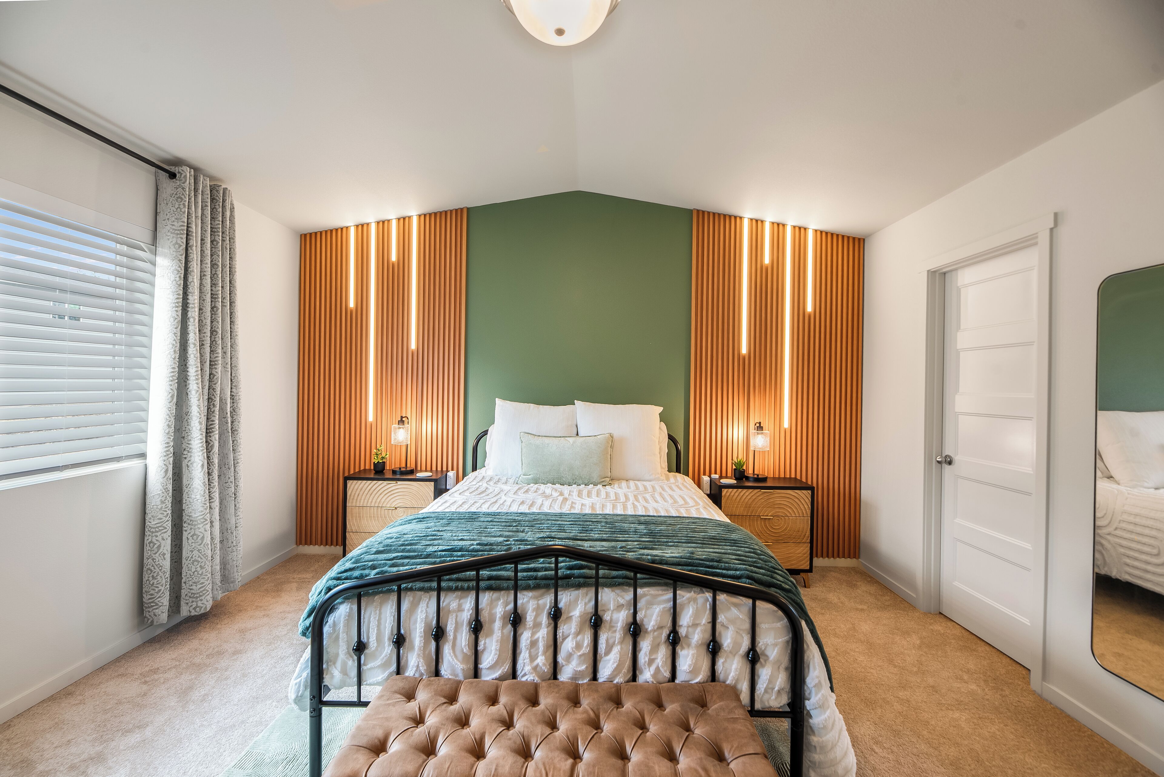 The Falls: Near Wallace Falls & Stevens Pass! - Gold Bar, WA