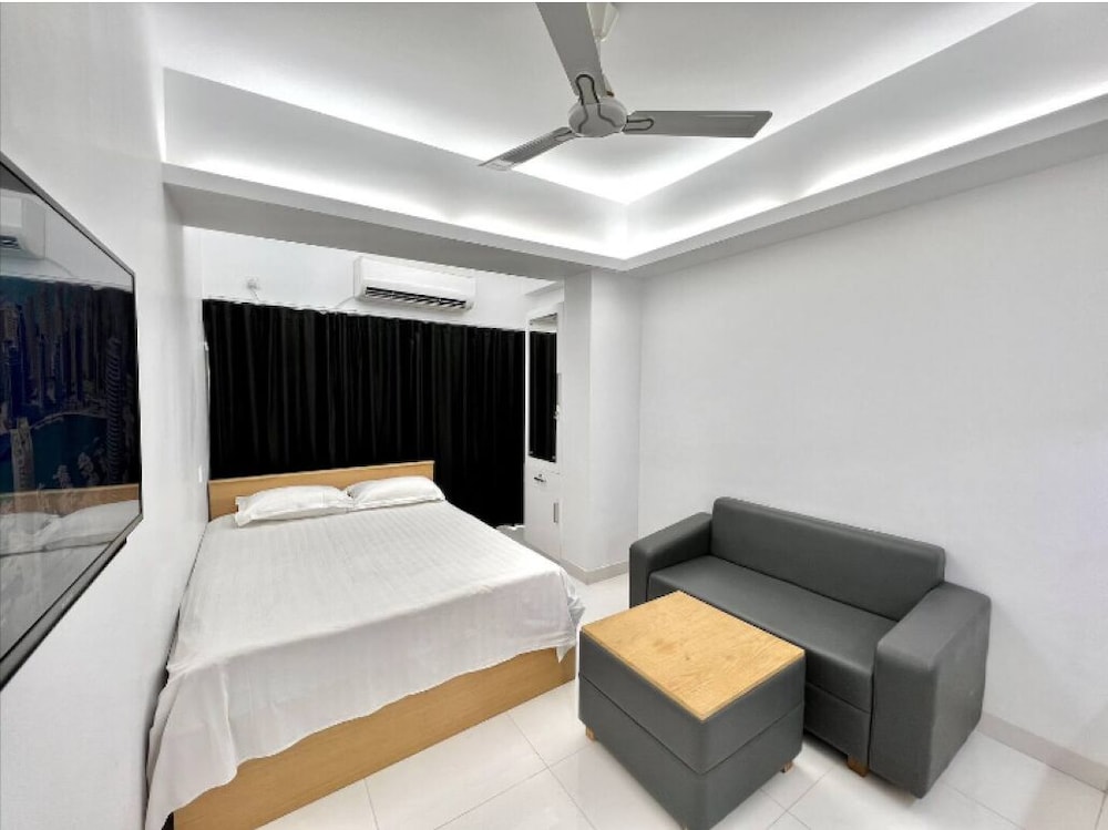 375 Sqft 3 Cozy Studio With Pool & Gym - Dakka