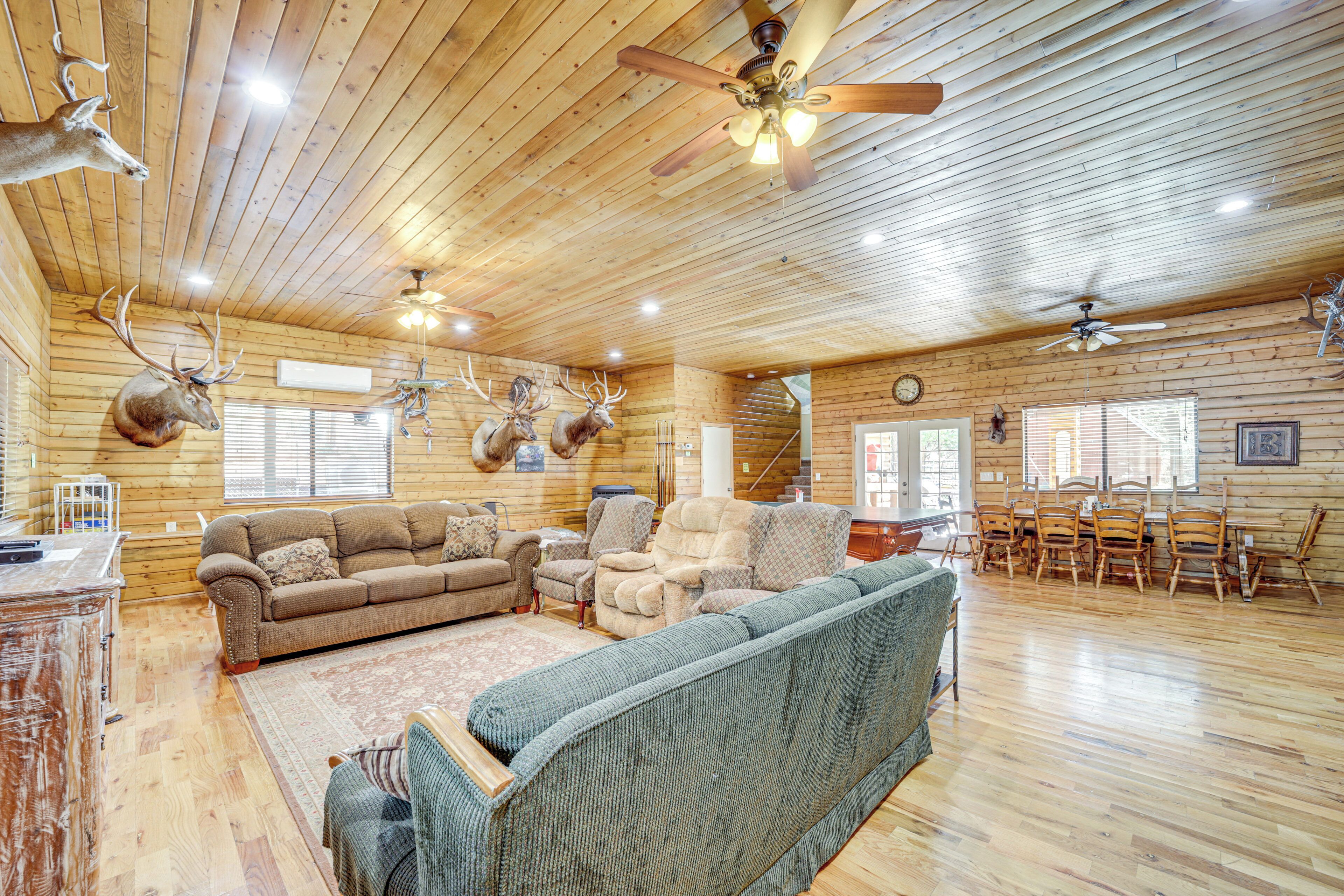 Game Nights In Pine's Winter Woods: Cozy Cabin - Strawberry, AZ