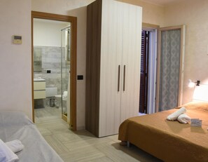 Apartamento família, 1 quarto (Marina Apartment In Pino Residence) | 1 quarto, roupa de cama