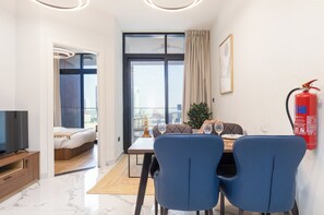 Apartamento, 1 quarto, varanda, Vista para a cidade | Sala de estar