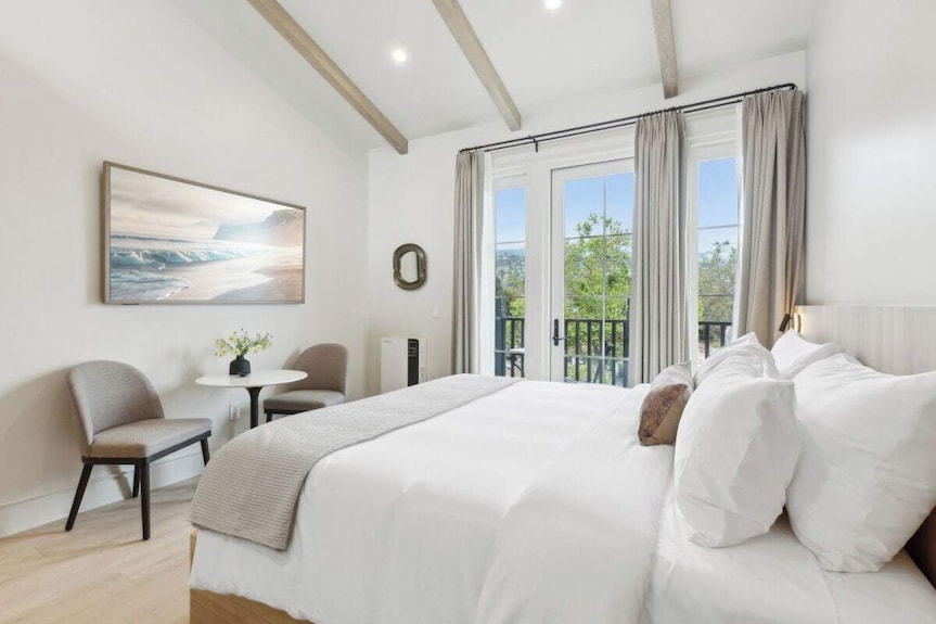 Casa Riviera 21 - Boutique Suites - Santa Barbara, CA