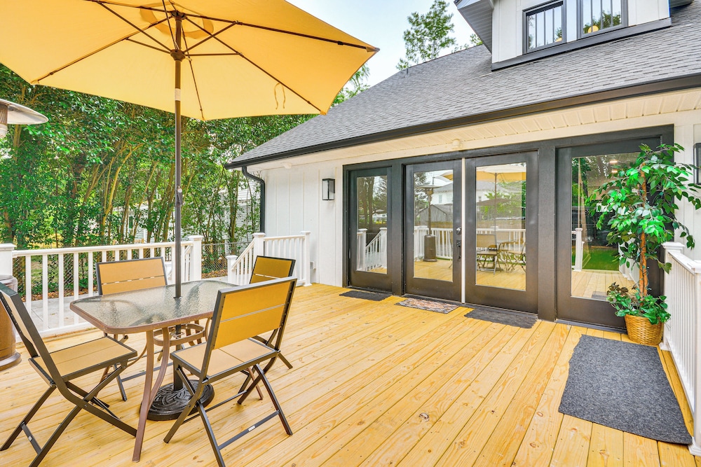 Walk To Uptwn Lexington: Modern Retreat W/ Porch! - Lexington, NC