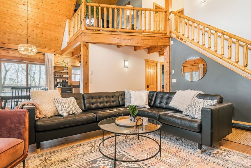 Speakeasy, Bunk Room, Hot Tub, Private 2 Acres - Deep Creek Lake, MD