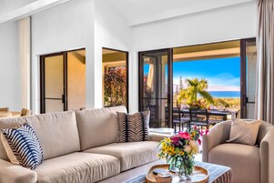 Apartamento em Condomínio Fechado (5 Bedrooms) | Sala | Televisor