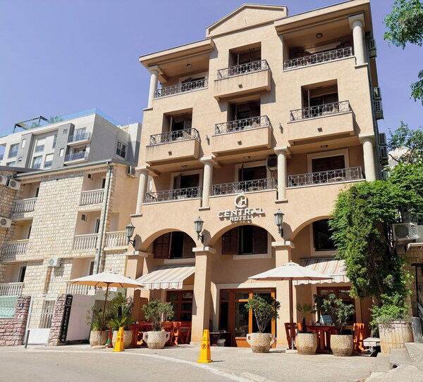 Central Hotel & Restaurant - Budva