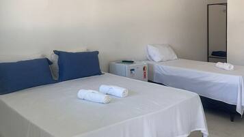 Quarto Triplo Superior | Minibar, Wi-fi grátis