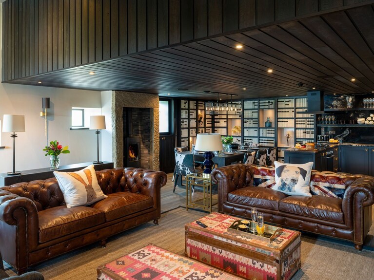 Gunner Lodge, Family Friendly, With Hot Tub In Chapel-le-dale - Hawes