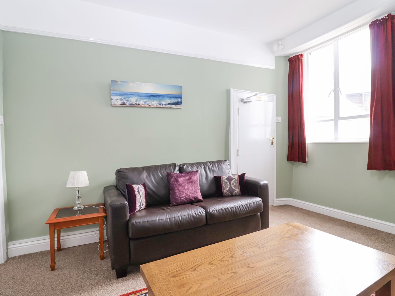 Flat 1, St Agnes House, Pet Friendly, With A Garden In Lyme Regis - Axminster