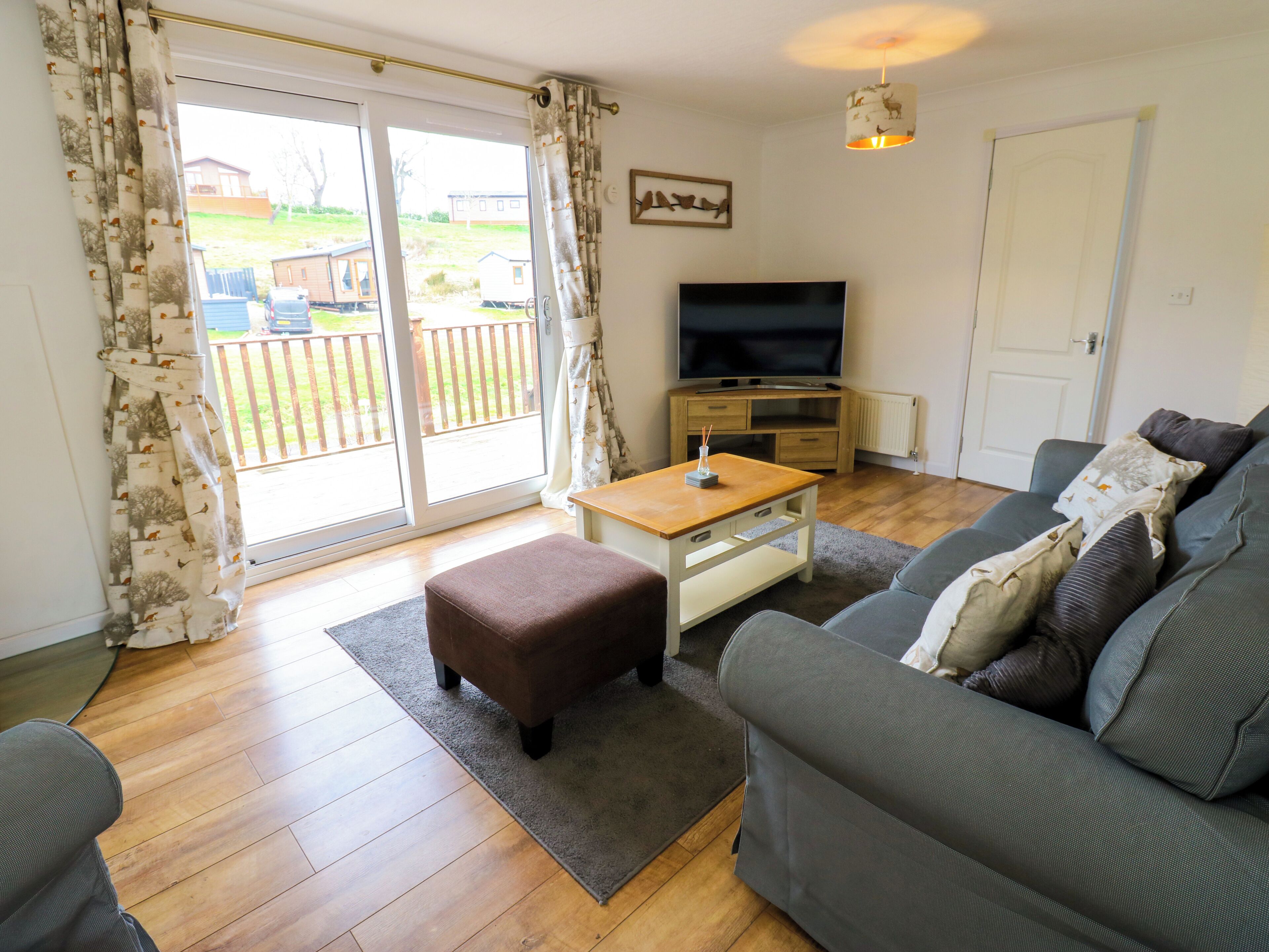 Butterfly Lodge, Pet Friendly In Catterick, North Yorkshire - Bedale