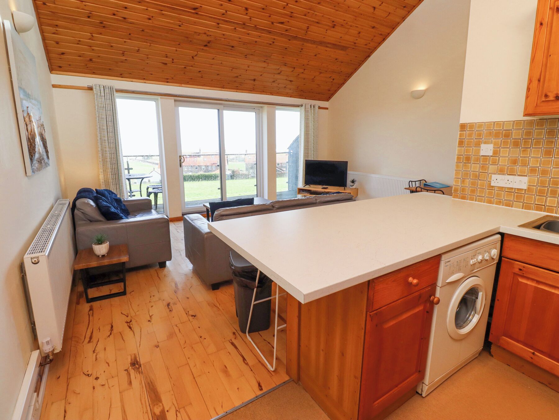 Waters Edge, Pet Friendly, Country Holiday Cottage In Embleton - Craster