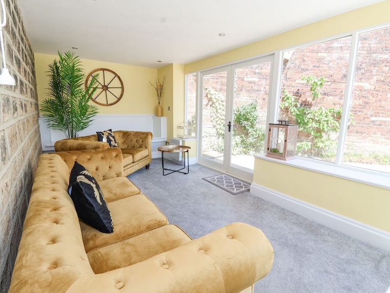 Cunliffe House, Pet Friendly, Luxury Holiday Cottage In Shipley - West Yorkshire