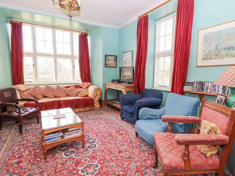 Plas Pontfaen, Pet Friendly, With Open Fire In Newport, Pembrokeshire - Fishguard