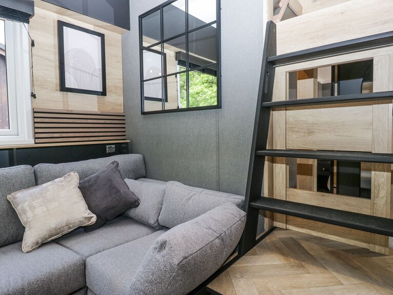 Woof Luxury Family Pod, Pet Friendly, With Hot Tub In Keswick - Dumfries and Galloway