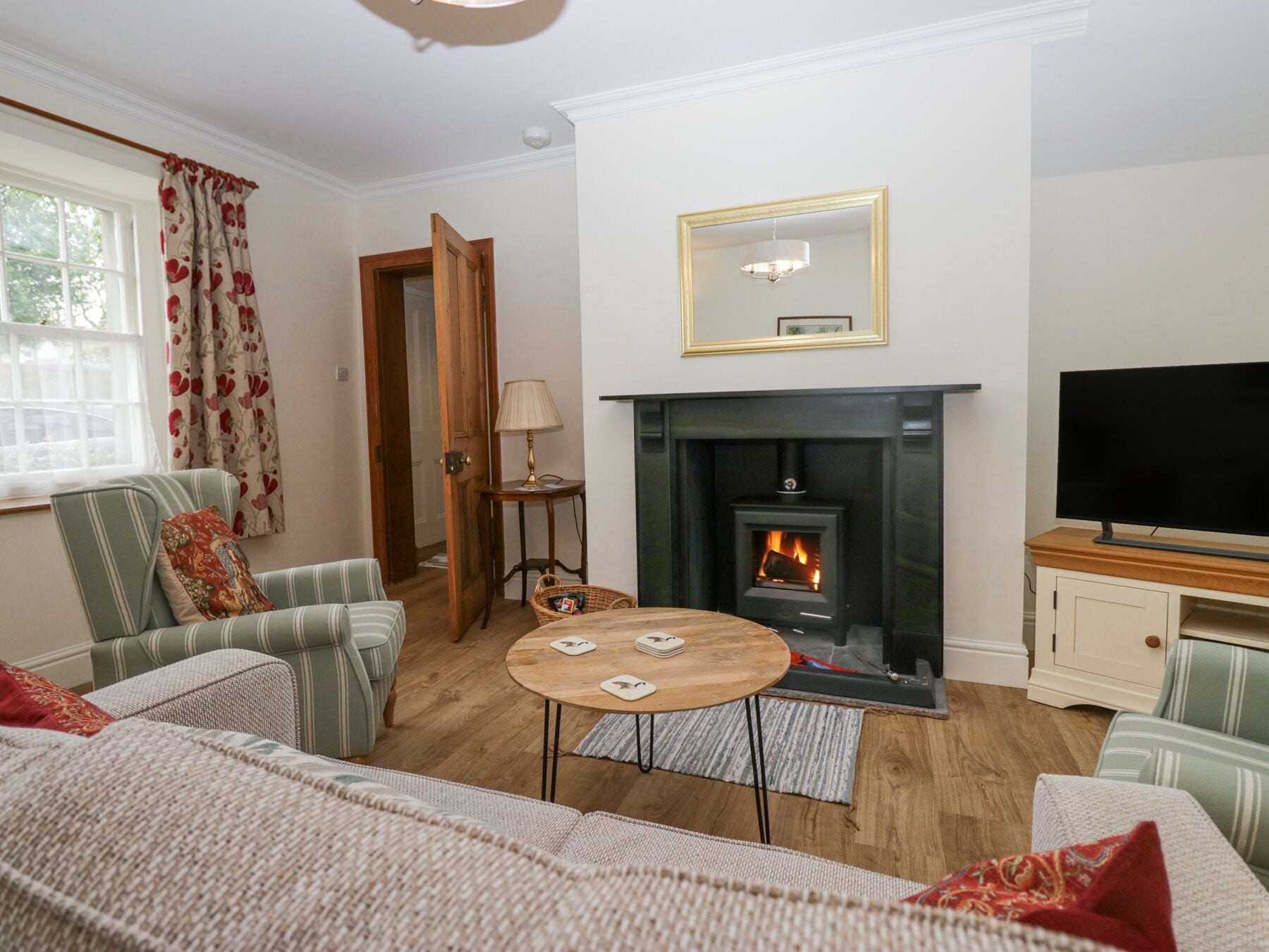 Winn's Cottage, Pet Friendly, With Open Fire In Pooley Bridge - Glenridding