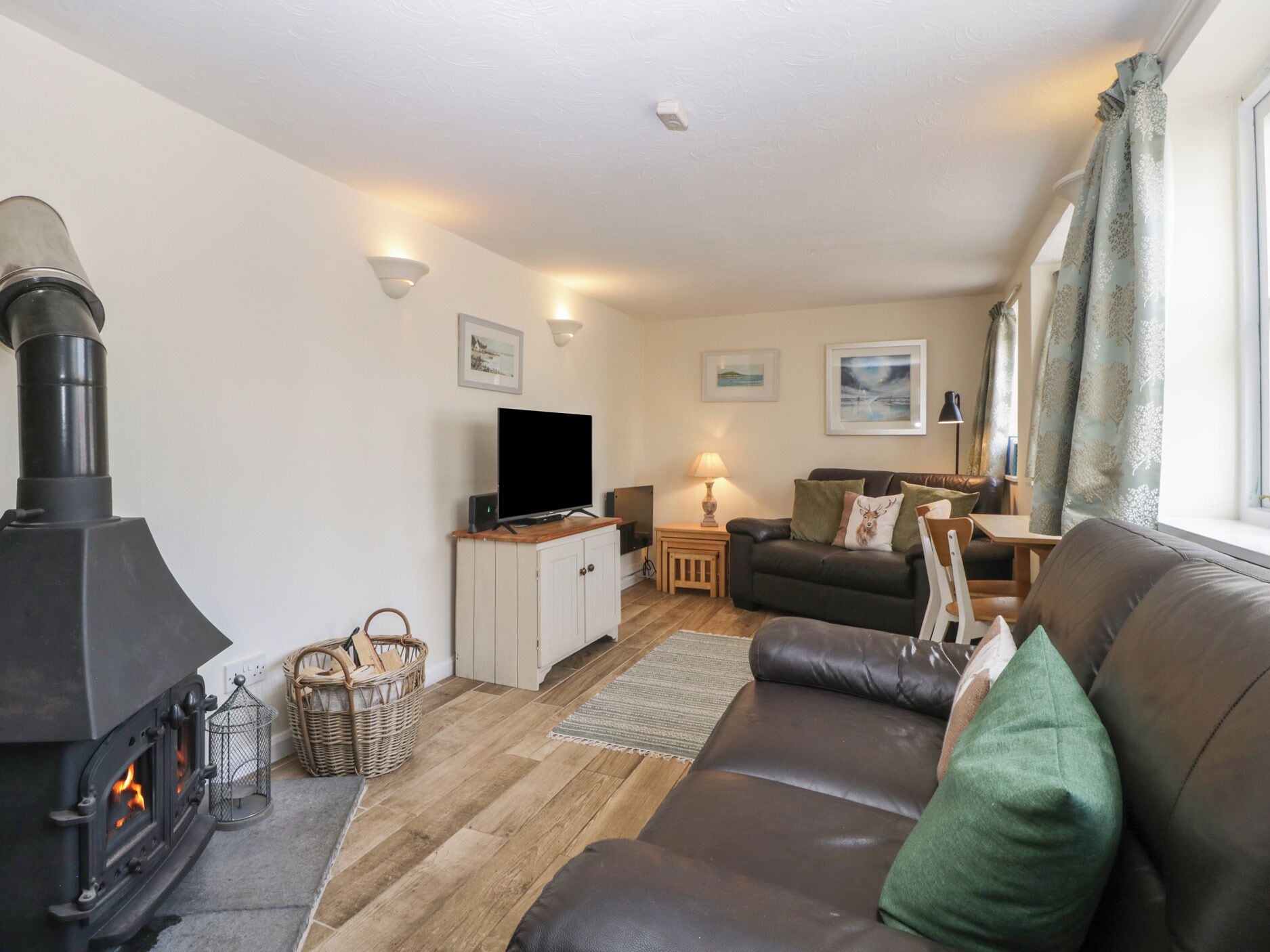 1 The Mews, Pet Friendly In Porlock - Devon