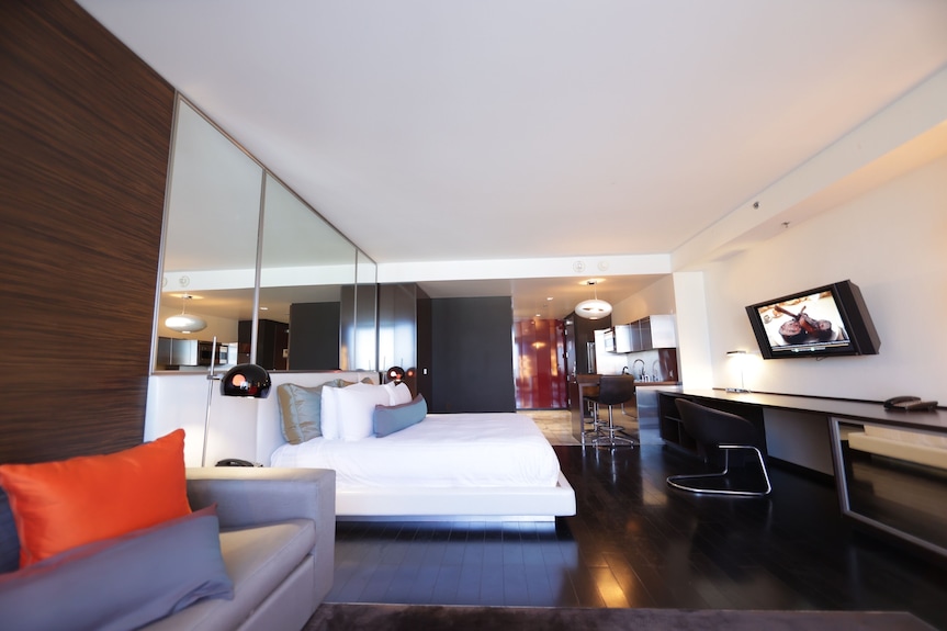 Resort In Las Vegas With No Resort Fees & Free Valet Service! - Henderson, NV